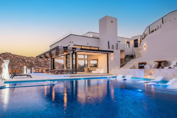 Stunning Modern Contemporary Mansion with Infinity Pool in El Pedregal ...