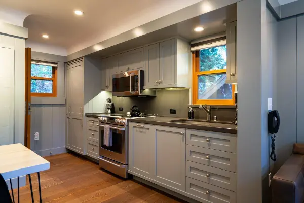 Cedar Crest - Stellar's Jay Cottage 4 | VILLAWAY®