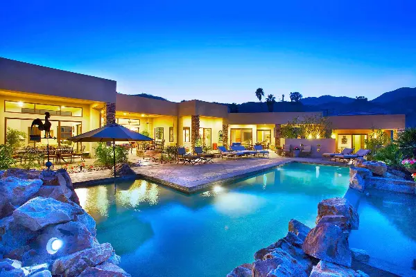 Chic Secluded Luxury Compound in Palm Desert with Private Pool and ...