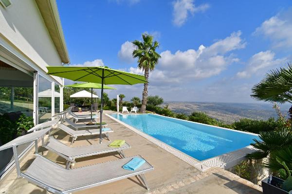 Marina Di Ragusa Villas for Rent & Luxury Vacation Rentals | VILLAWAY®