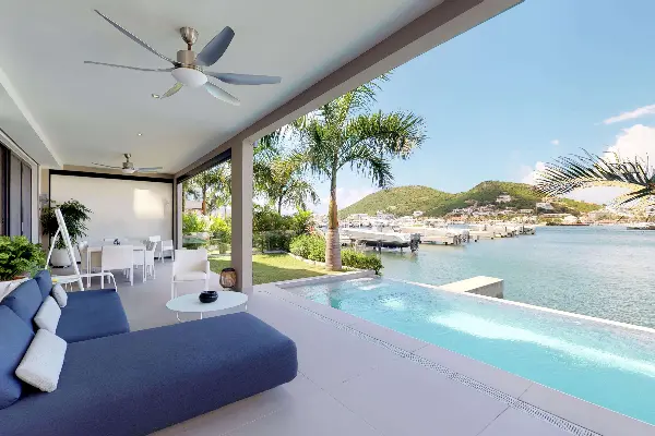 Contemporary Modern Villa with Infinity Pool and Bay Views from ...