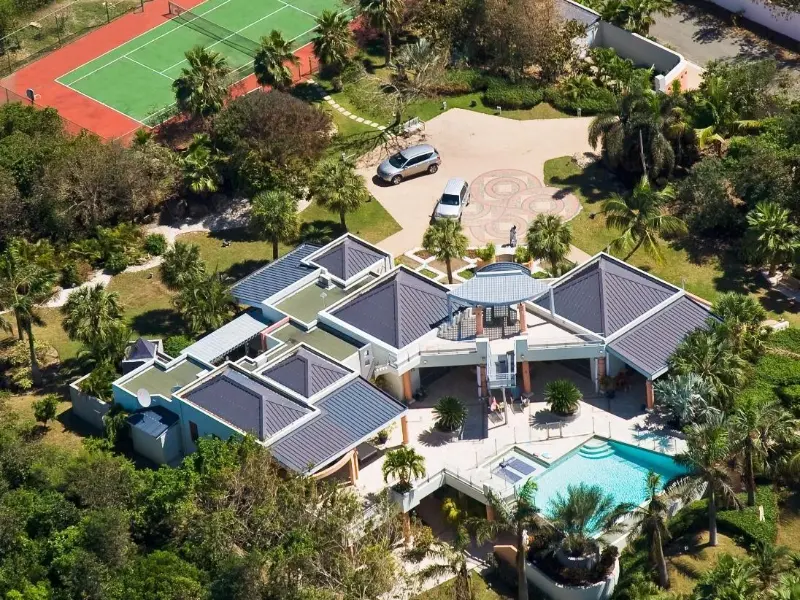 Vibrant Contemporary Luxury Villa with Private Pool and Tennis Court ...