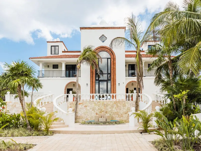 Exquisite Beach Front Tankah Bay Villa for Unforgettable Retreats and ...