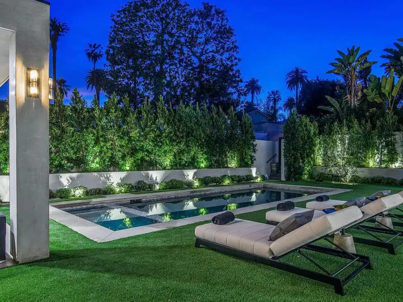 Exclusive Beverly Hills Architectural Estate with Private Pool and ...