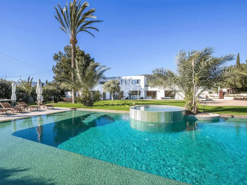 Stunning Modern Estate with Large Private Pool and Spacious Grounds ...
