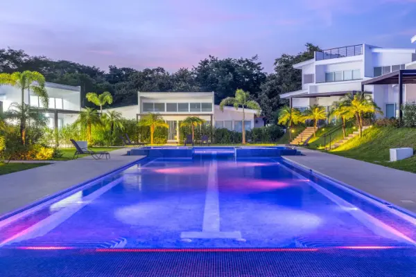 Stunning Contemporary Styled Villa with Olympic Size Lap Pool, Two ...