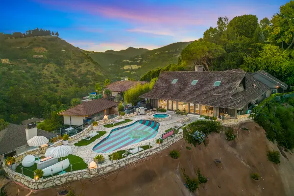 Exquisite Treehouse With Private Pool, Hot Tub and Panoramic Views from ...