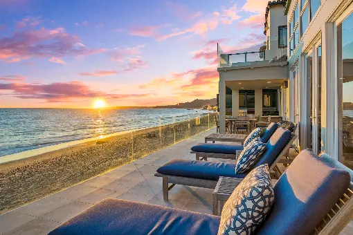 Serene Beachfront Villa in Malibu with Panoramic Ocean Views from ...