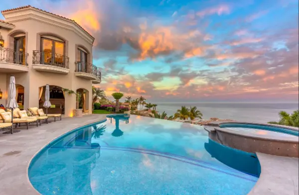 Glorious Spanish Style Villa with Private Infinity Pool, Golf Access ...