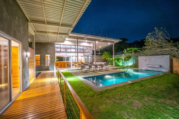 Outstanding Open-plan Villa with Invigorating Pool from VILLAWAY ...