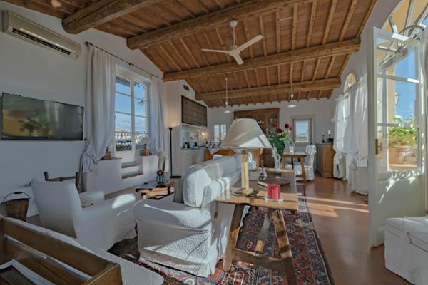 Florence Villas for Rent & Luxury Vacation Rentals | VILLAWAY®