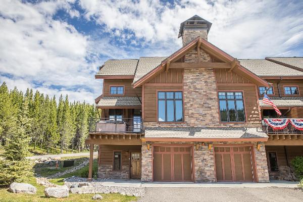 Mountain View Estate in Big Sky with Jacuzzi and Stunning Views from ...